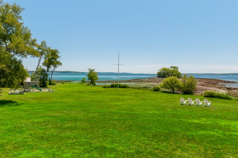 Rocky Point Estate - On the Water in Maine Vacation Rental Property