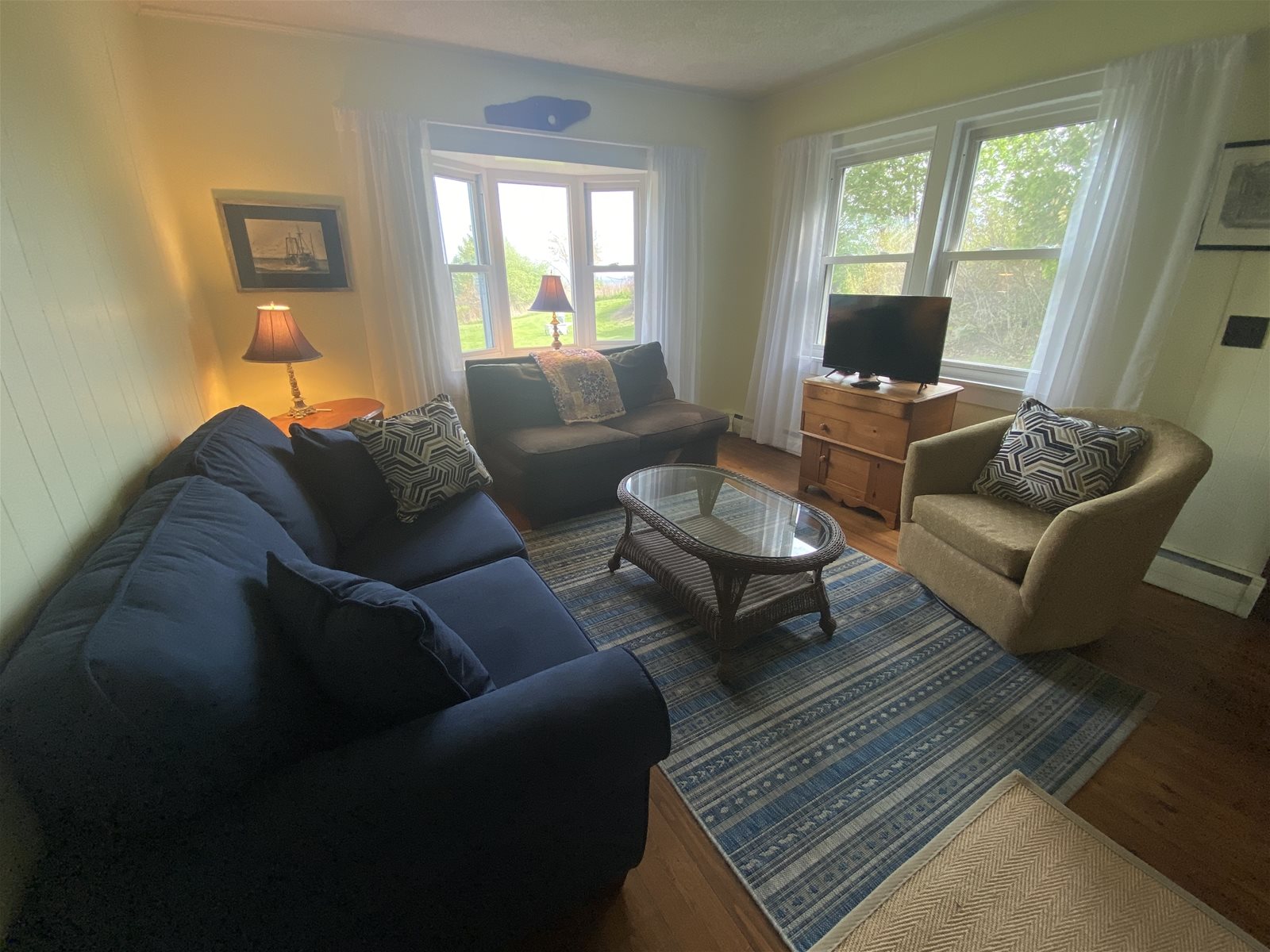 Bay View Beach Cottage - On The Water In Maine Vacation Rental