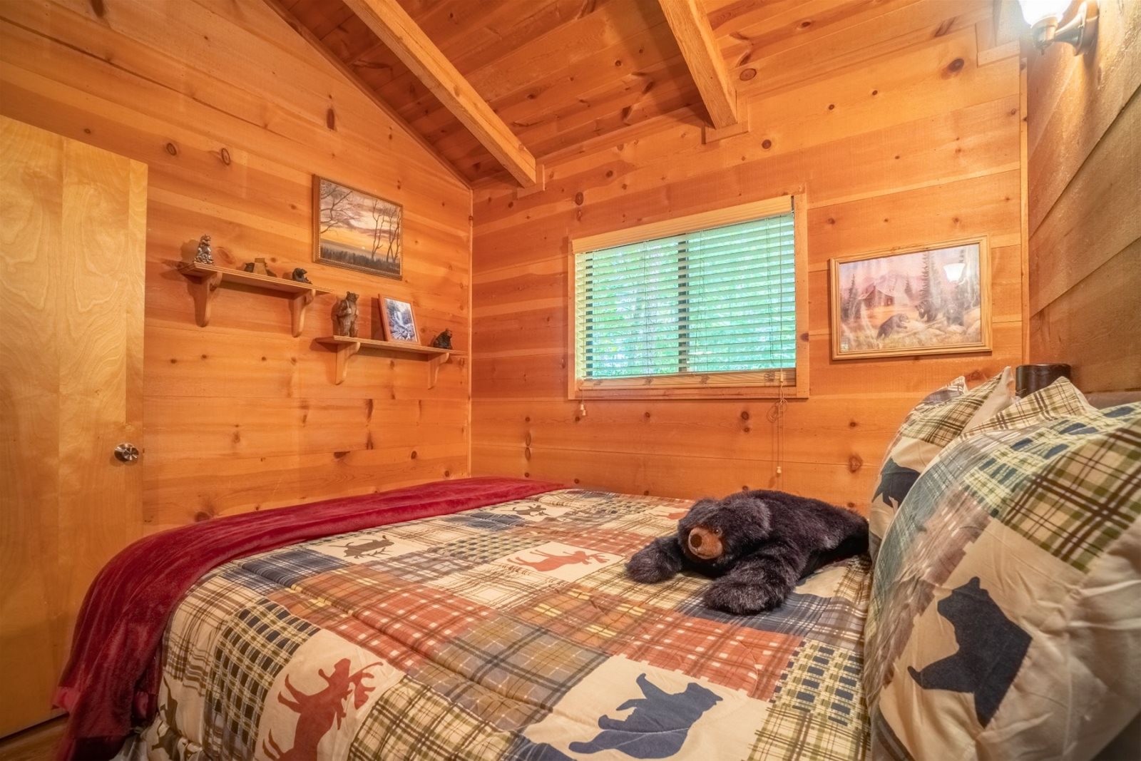 Bear Ridge Cabin | Cabin Rentals of Helen