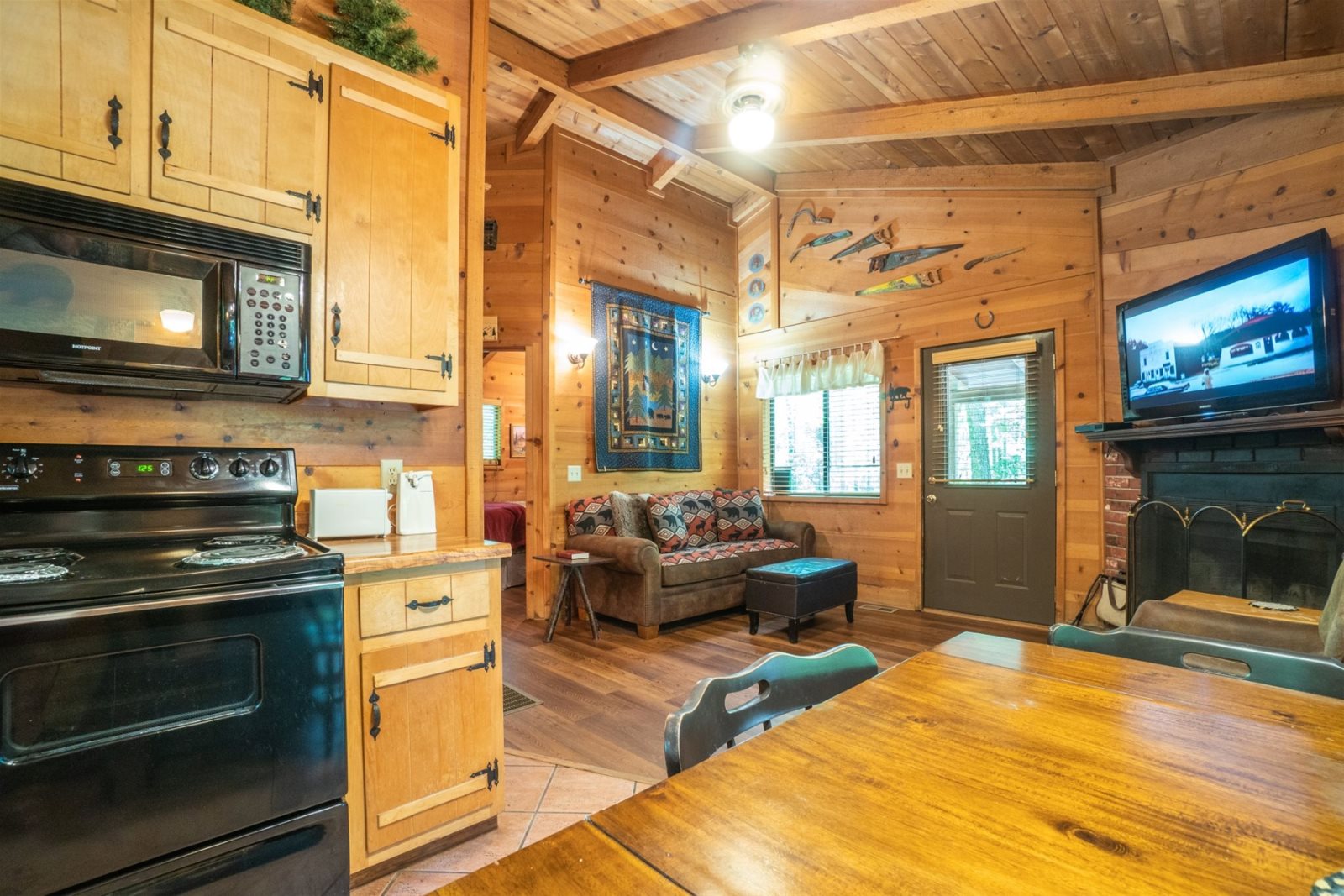 Bear Ridge Cabin | Cabin Rentals of Helen