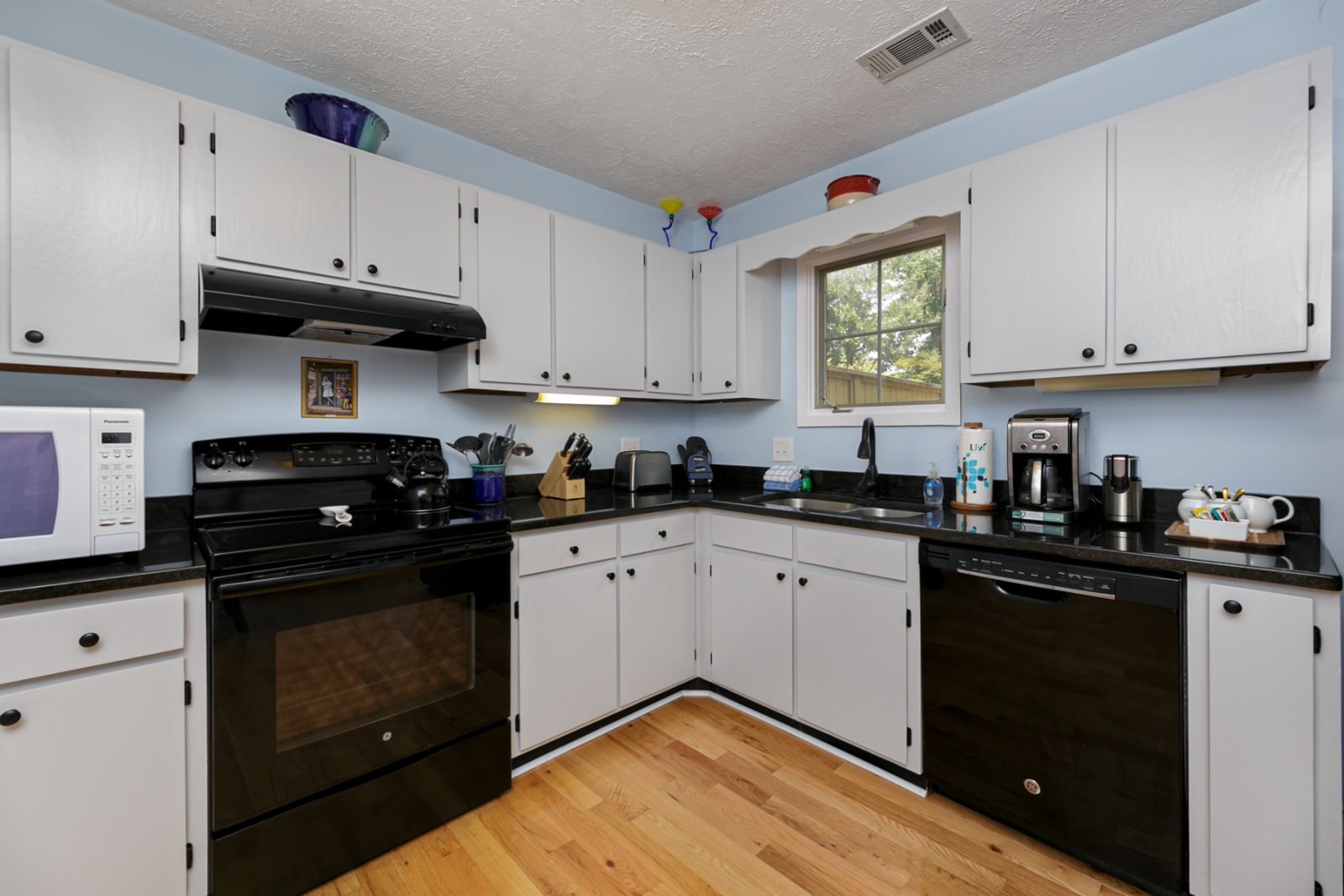 Das Heart of Helen Haus | Downtown Helen Vacation Rentals | Cabin ...