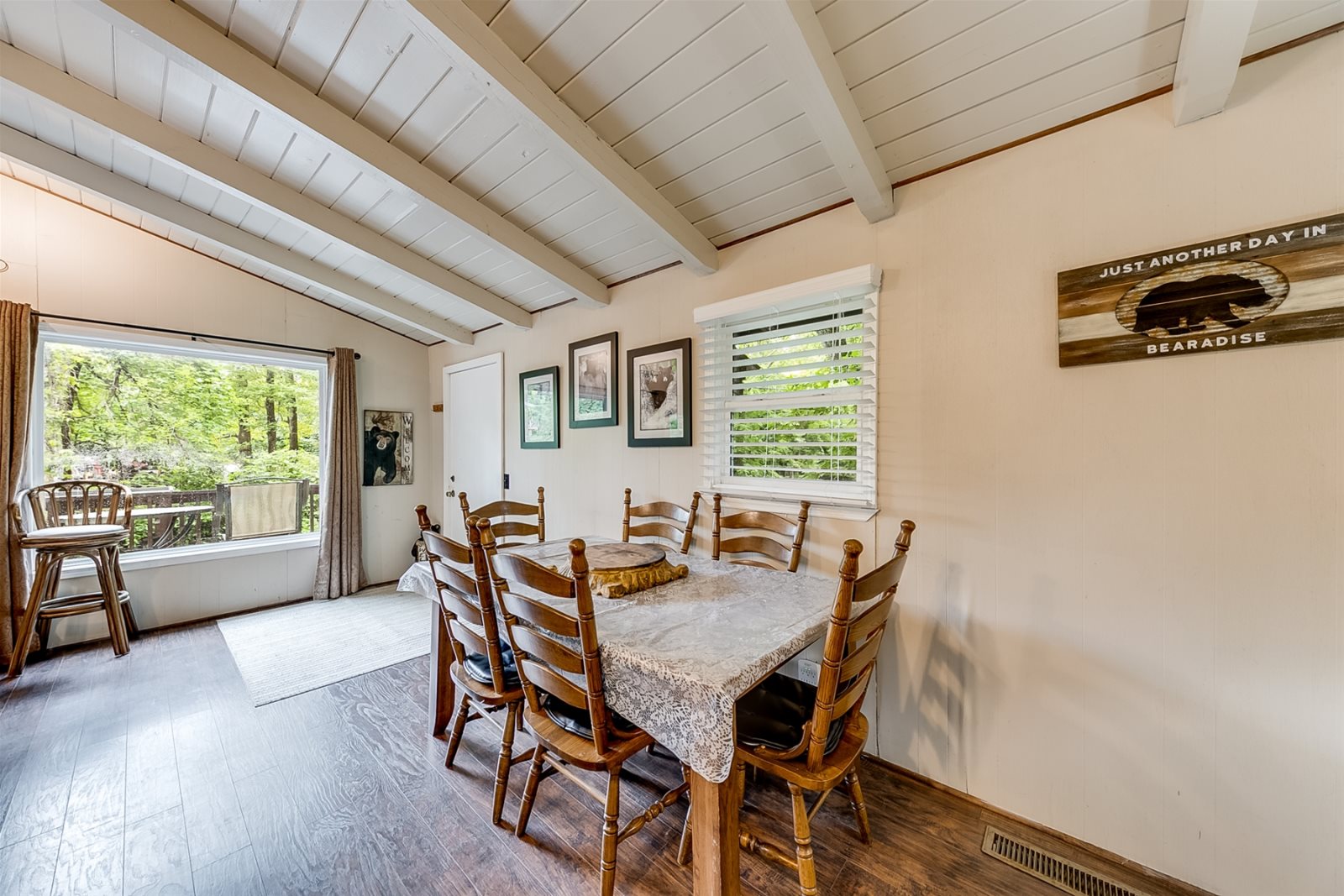 River's Edge | Riverfront Vacation Rentals | Cabin Rentals of Helen