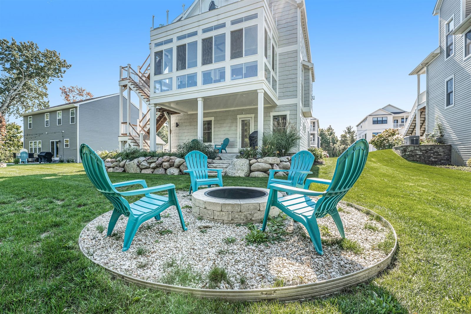 Summer Treehouse | Shores Vacation Rentals