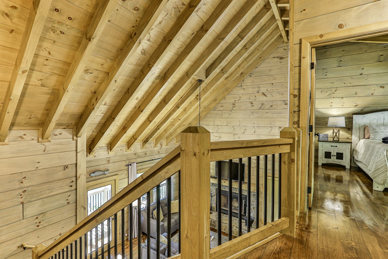 Blue Sky Cabin Rentals: Reel'em Inn