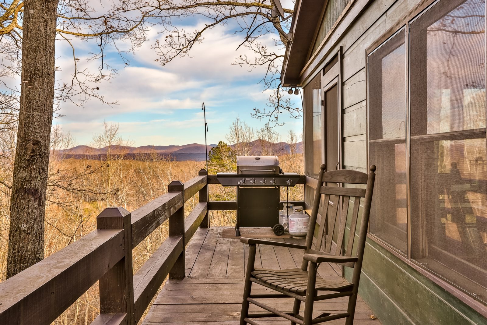 Blue Sky Cabin Rentals- A Blue Ridge Mason Jar