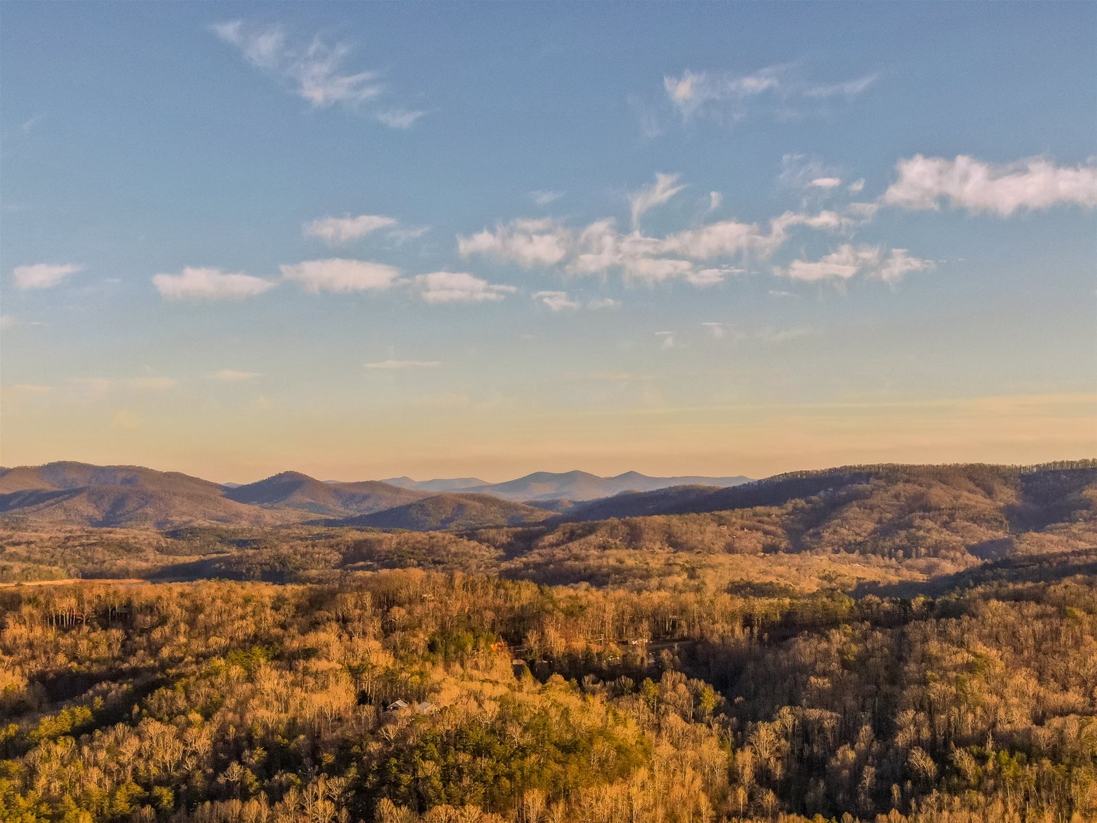 Blue Sky Cabin Rentals- A Blue Ridge Mason Jar