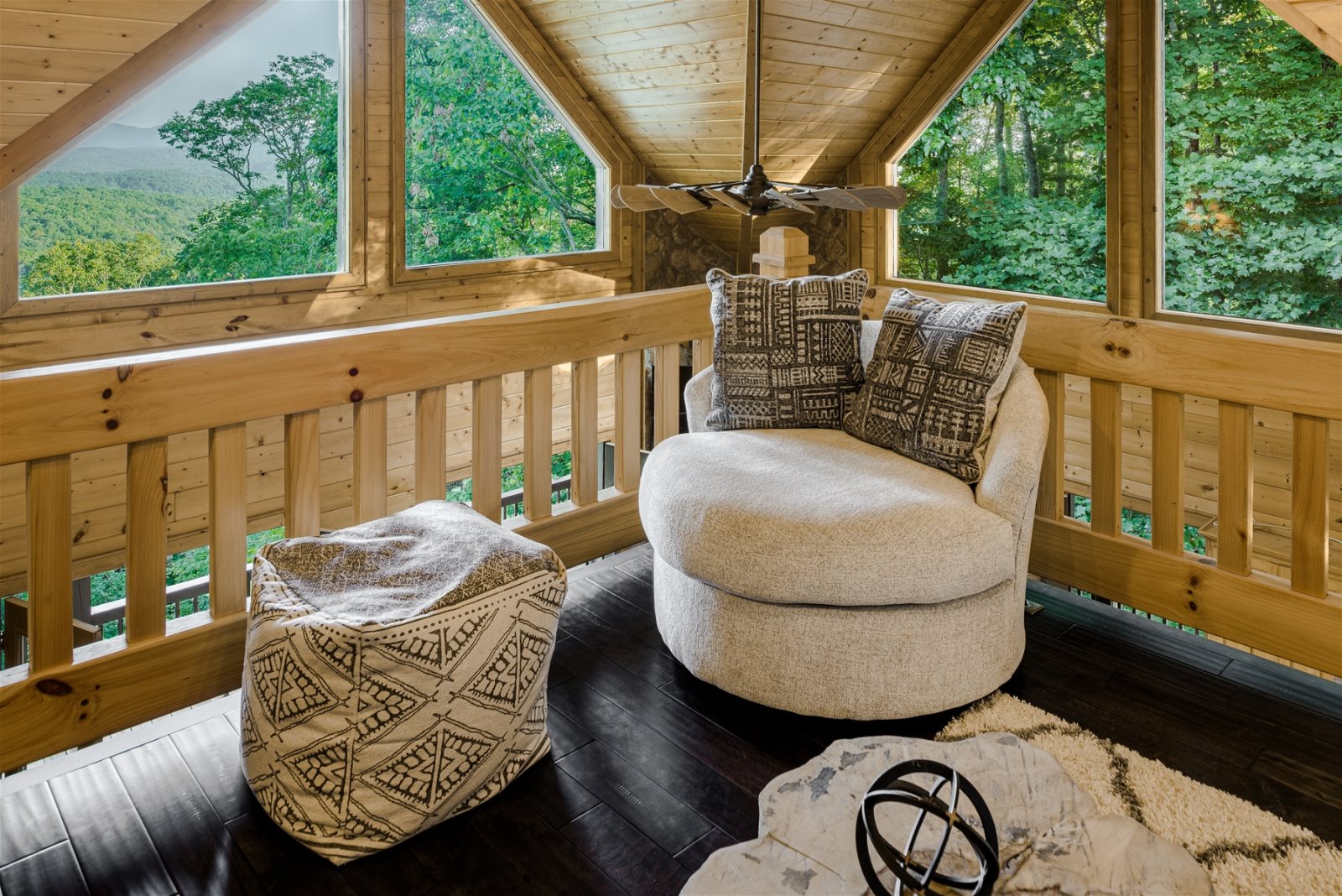 Blue Sky Cabin Rentals: A Golden Retreat