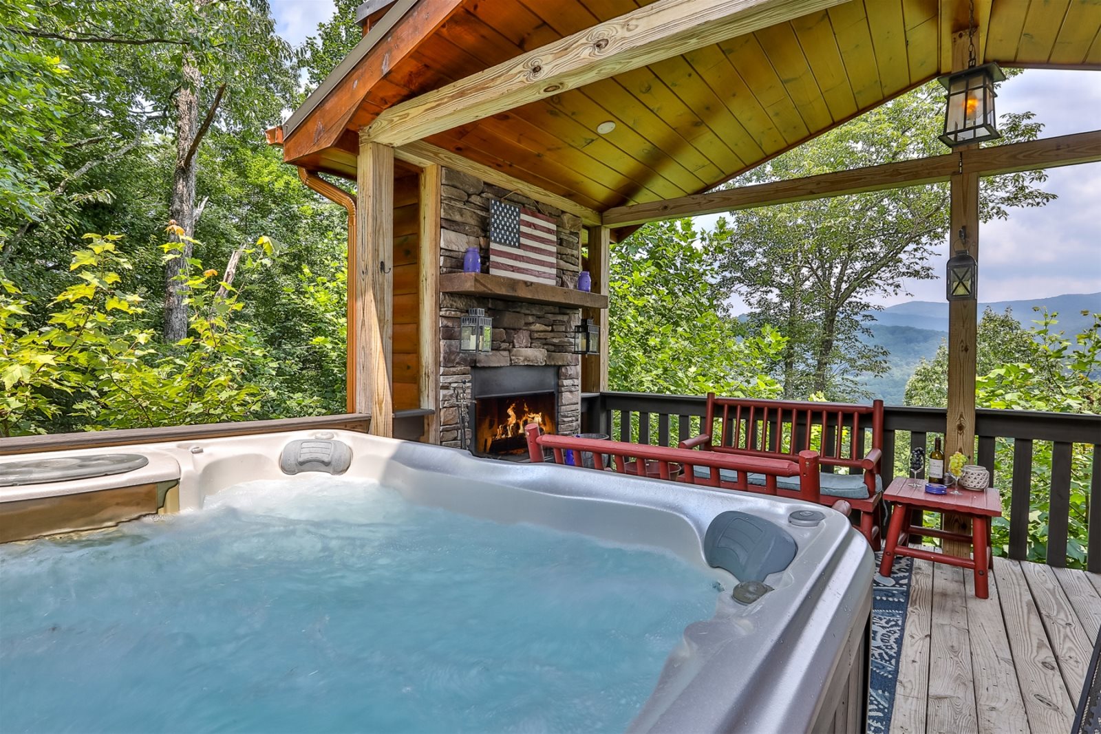 Blue Sky Cabin Rentals: High Country Hideaway