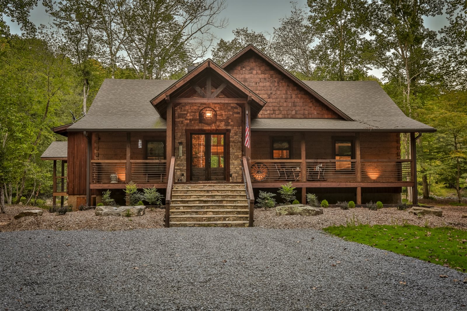 Blue Sky Cabin Rentals: Riverscape