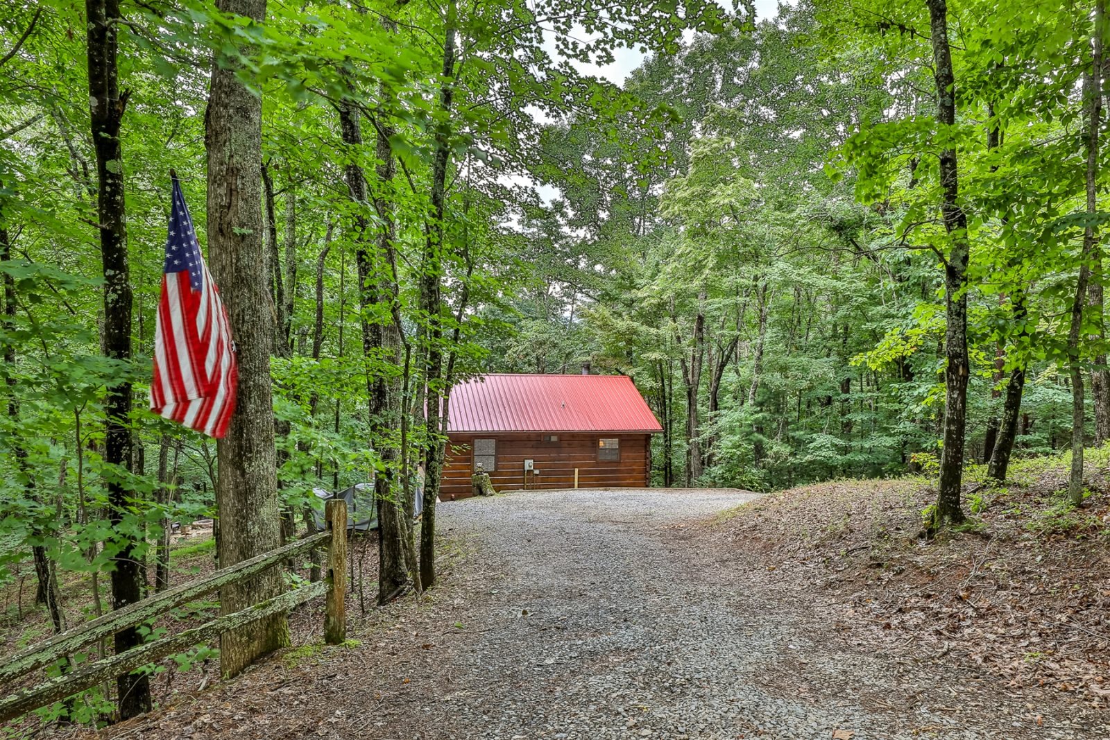 Blue Sky Cabin Rentals: Whiskey Ridge