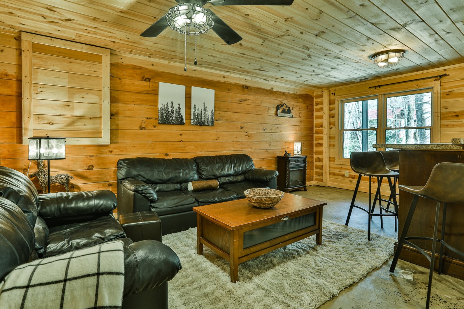 Blue Sky Cabin Rentals: Rolling Ridge