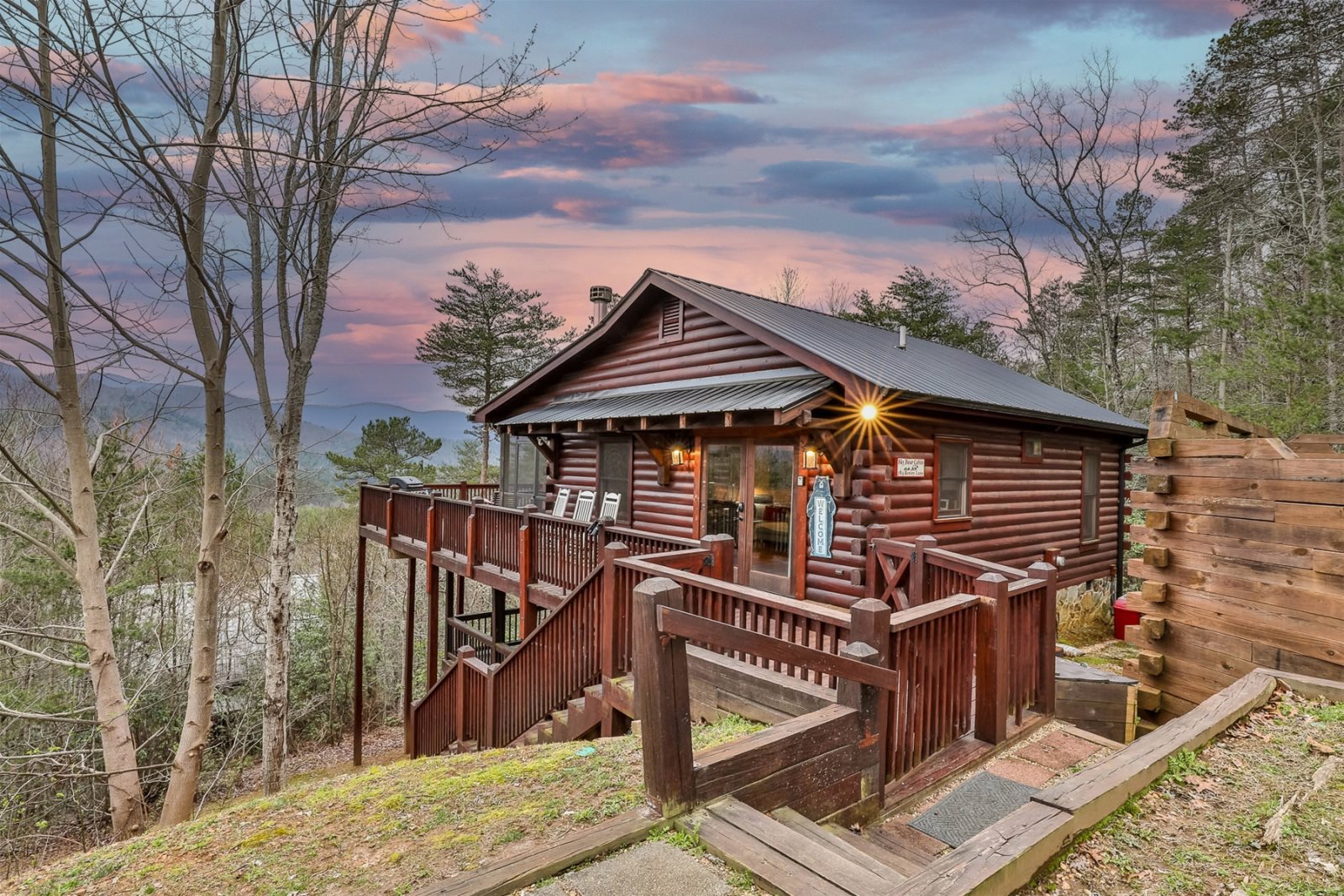 Blue Sky Cabin Rentals: Cherry Log Sky Bear