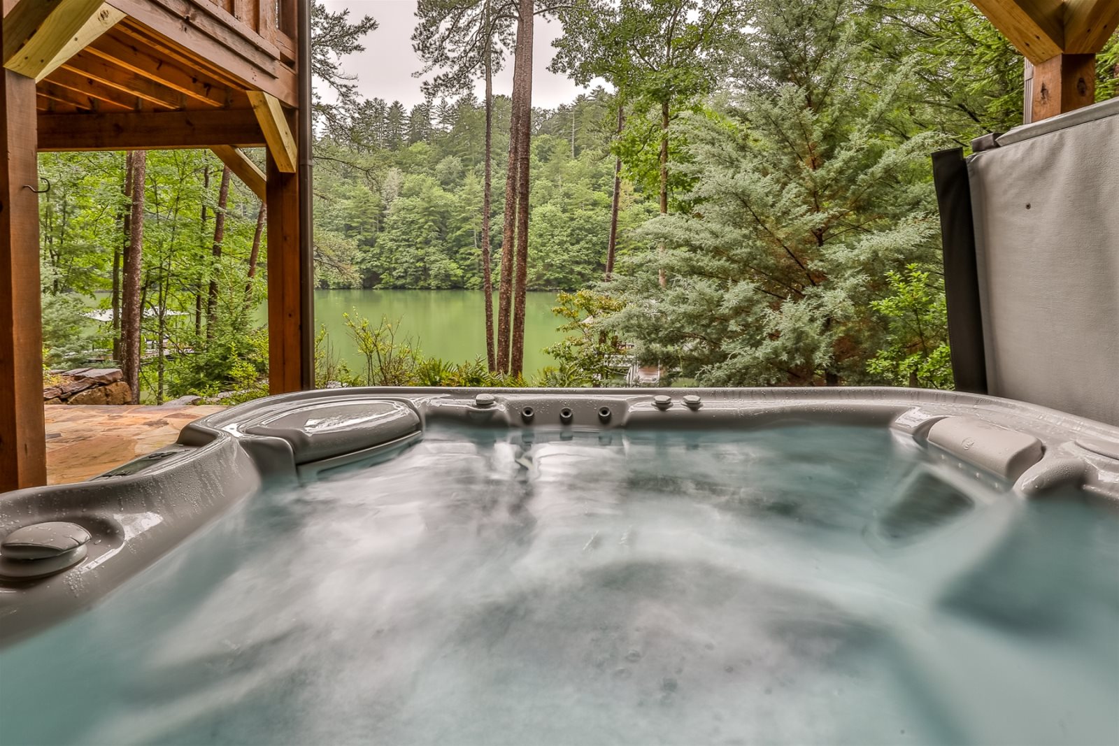 Gorgeous lake front cabin in Blue Ridge, Georgia with a hot tub, fire ...