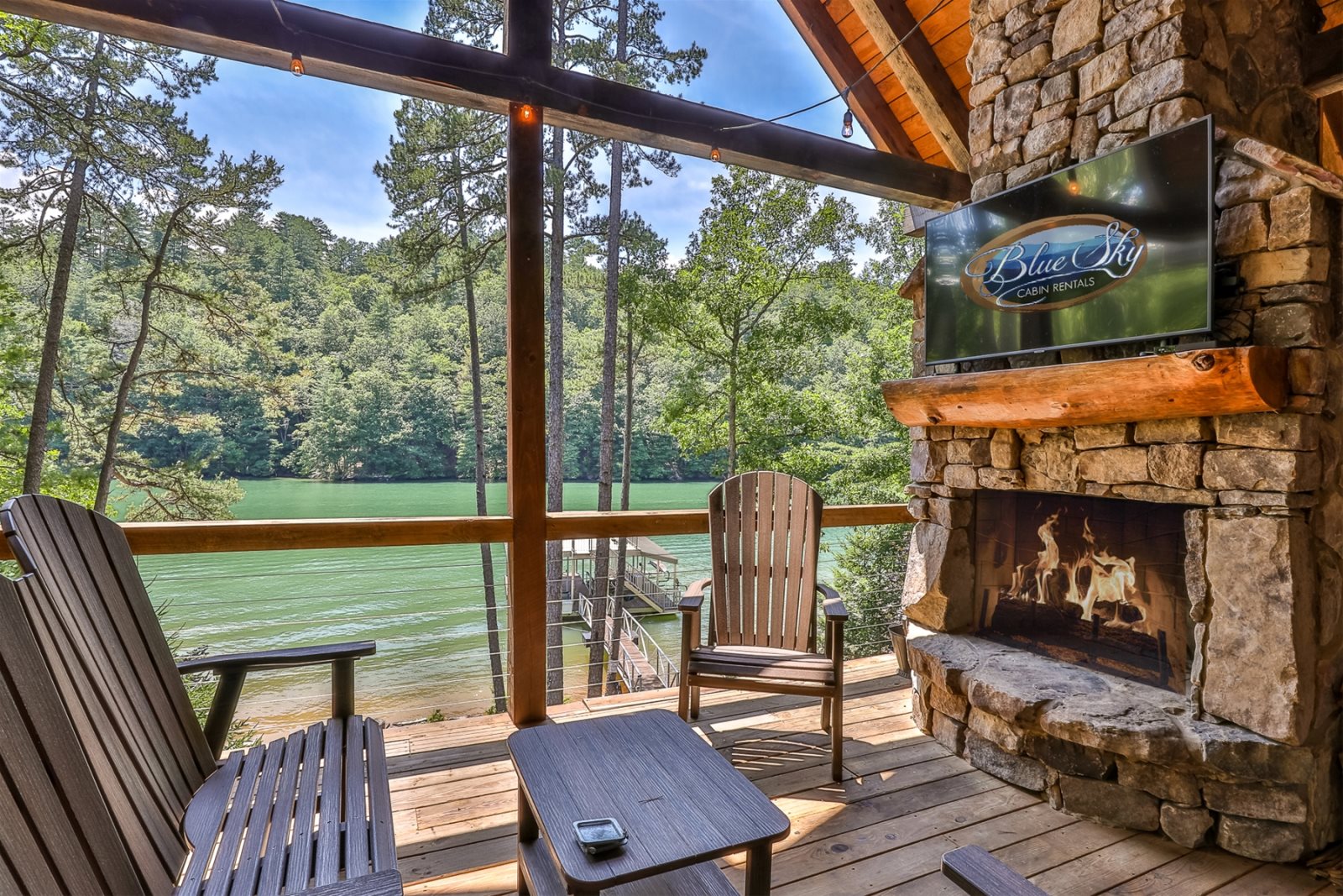 Gorgeous lake front cabin in Blue Ridge, Georgia with a hot tub, fire ...