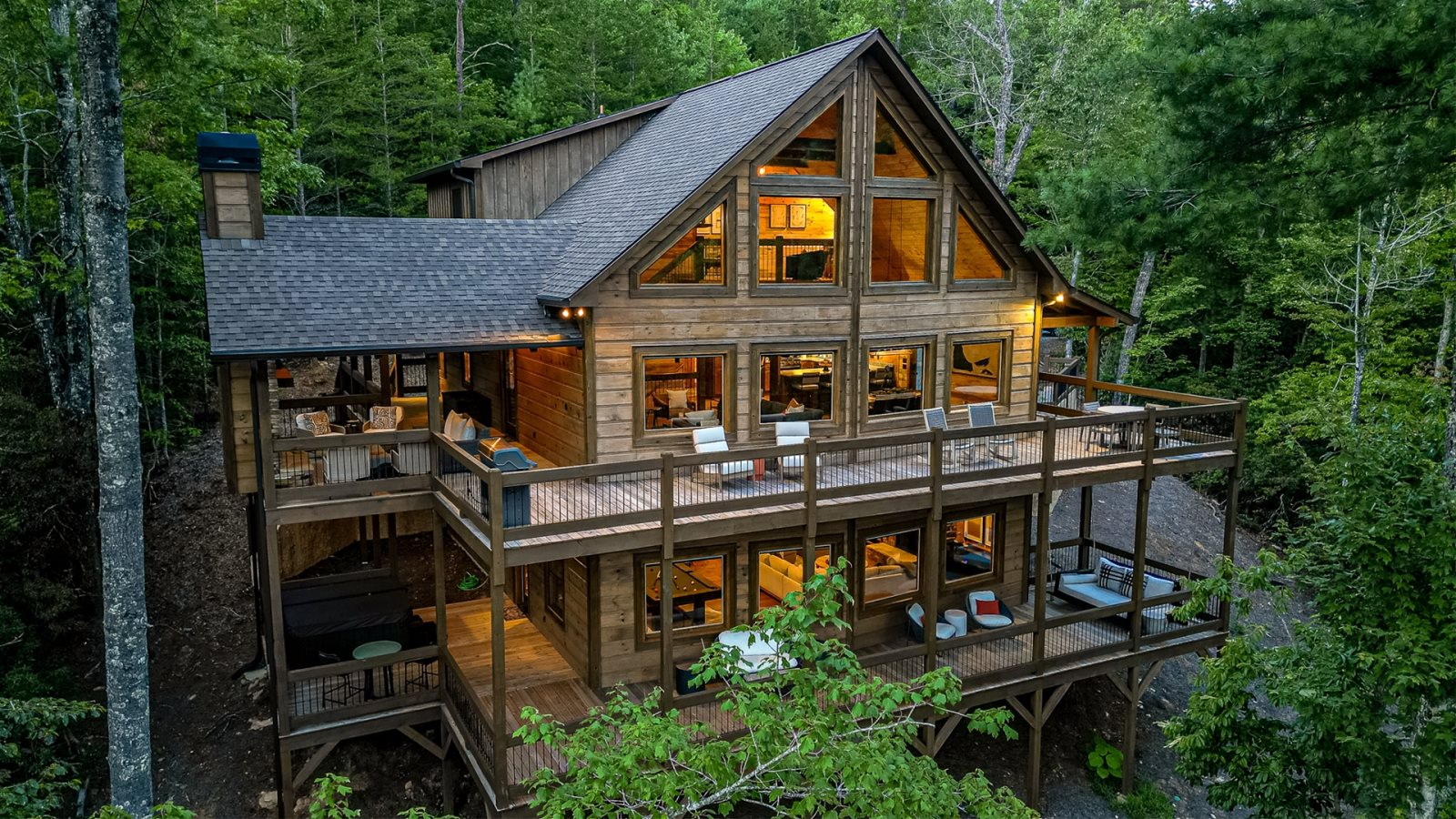 Blue Sky Cabin Rentals: Blue Ridge Aska Lodge