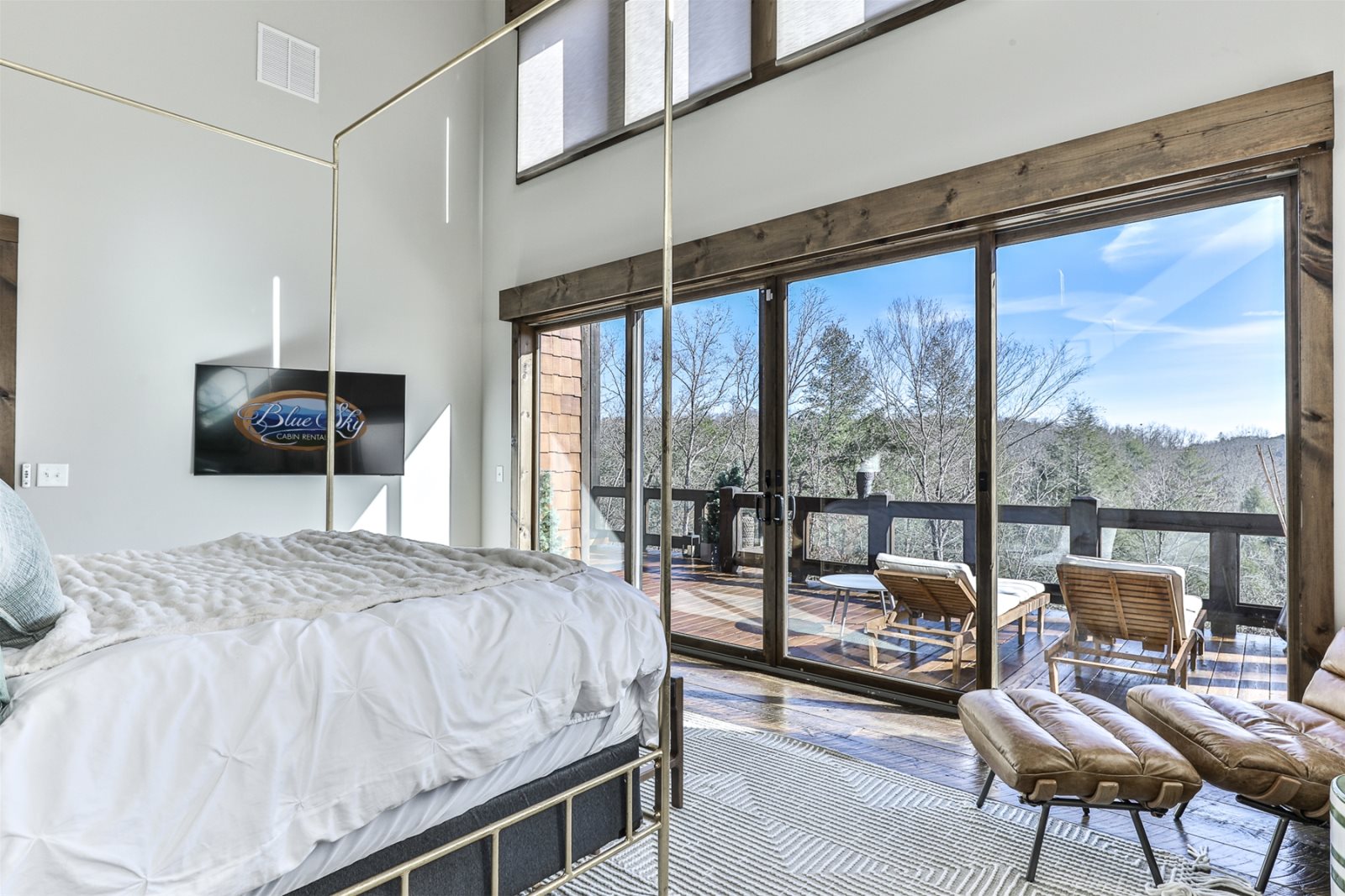 Blue Sky Cabin Rentals: Blue Ridge Miracle Escape