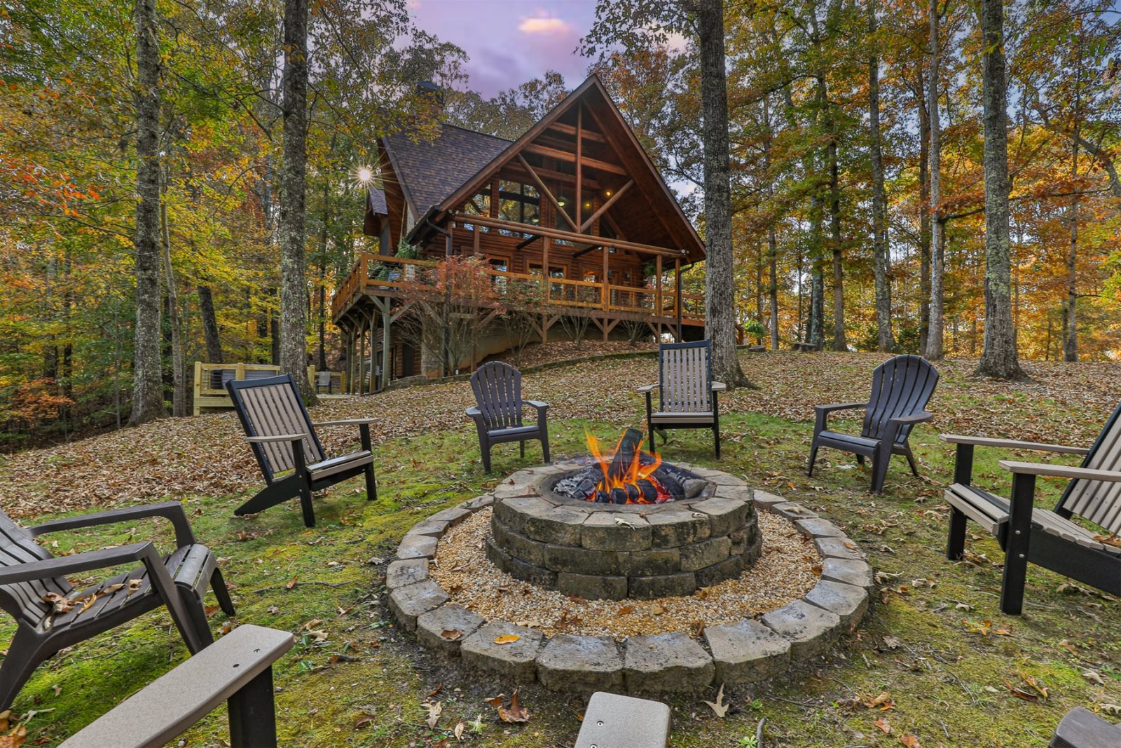 Blue Sky Cabin Rentals: Rustic Retreat