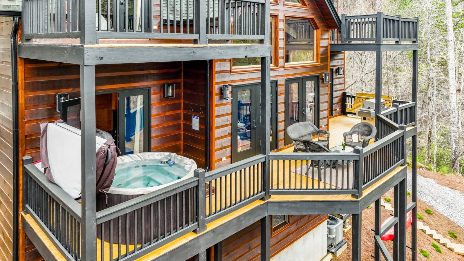 North GA Cabin Rentals - Strings & Streams