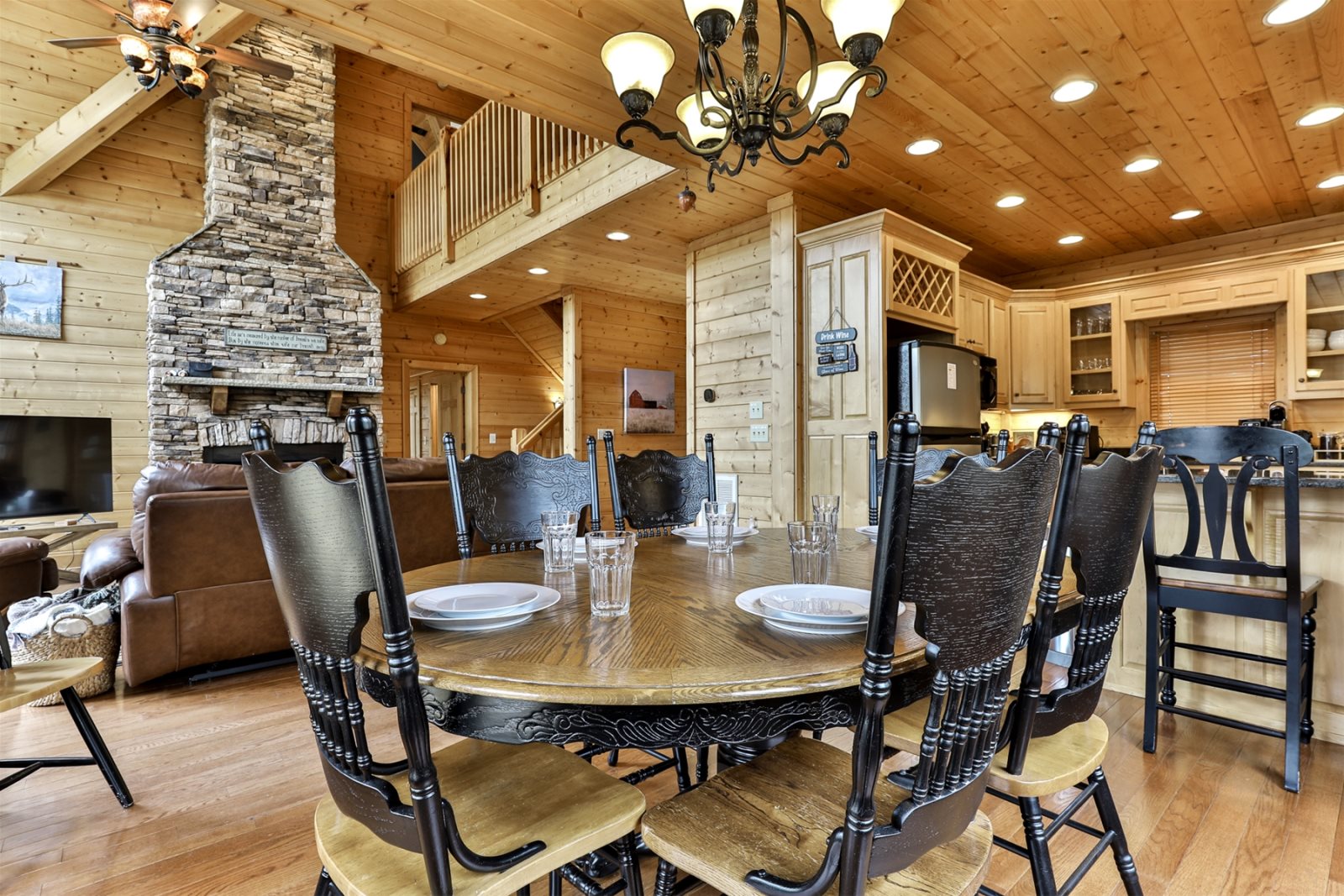 North GA Cabin Rentals - Strings & Streams