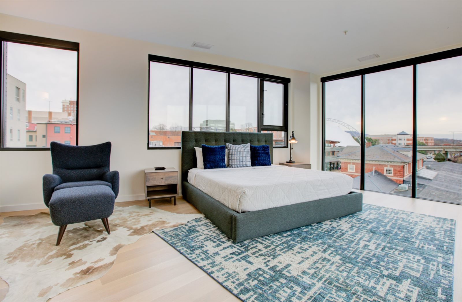 King Master Bedroom on 3rd Floor