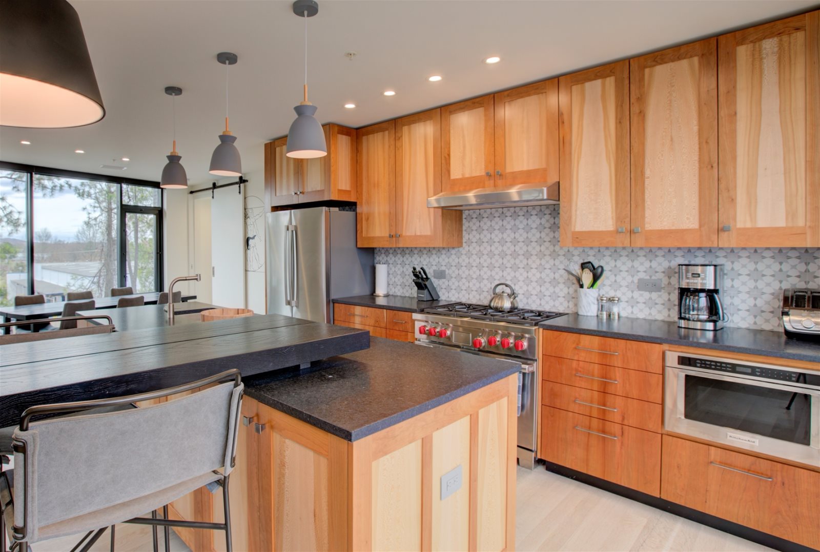 Upgraded Chef`s Kitchen