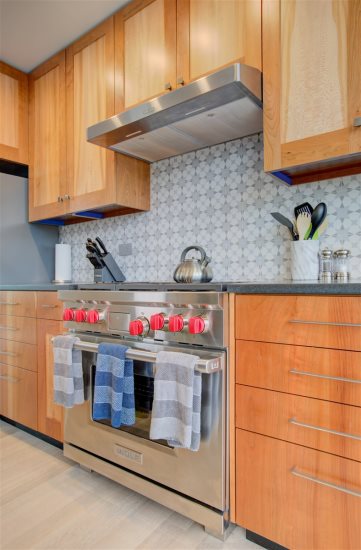 Upgraded Chef`s Kitchen