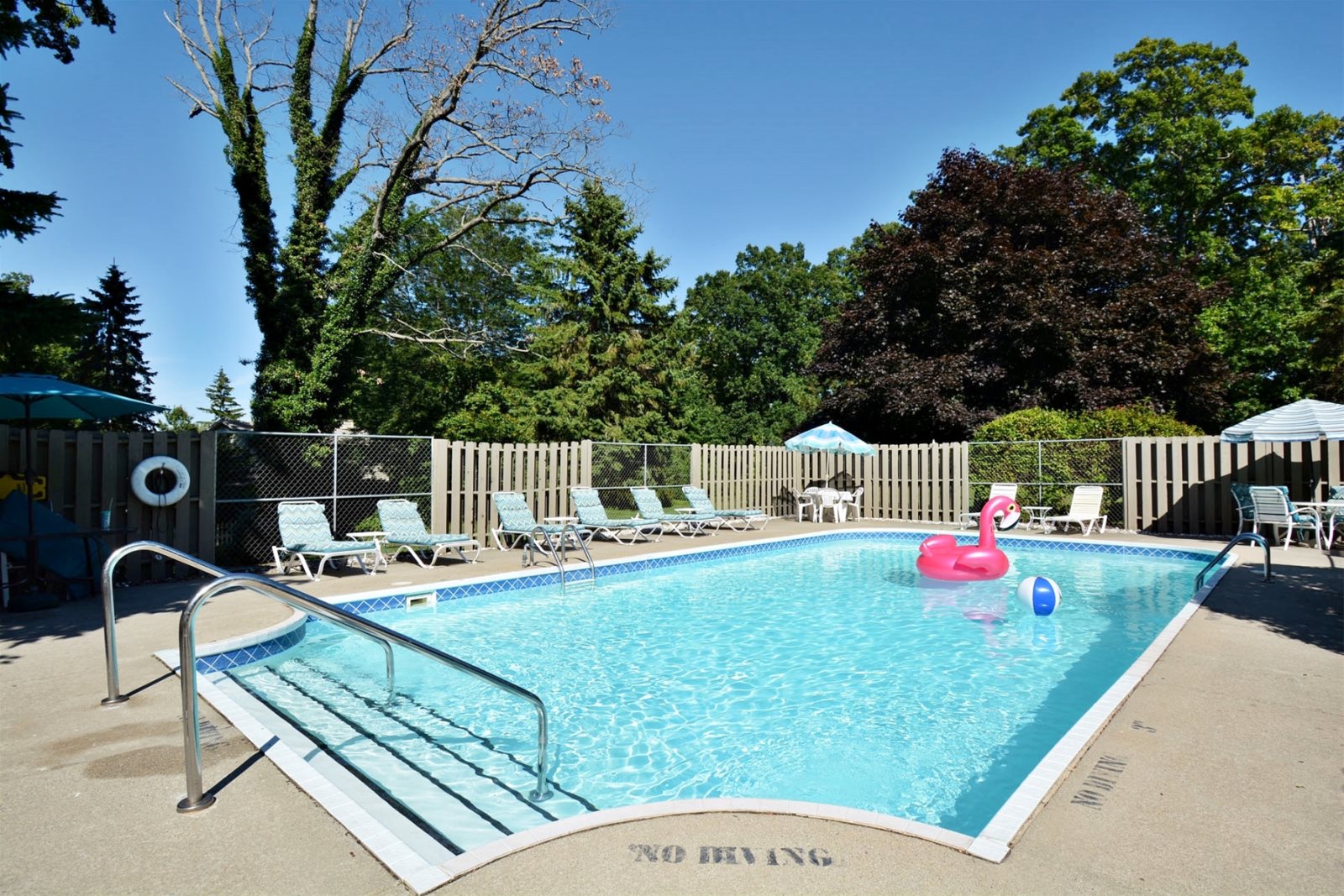 Mill Pond Realty - Vacation Rentals - Amazing Bayview