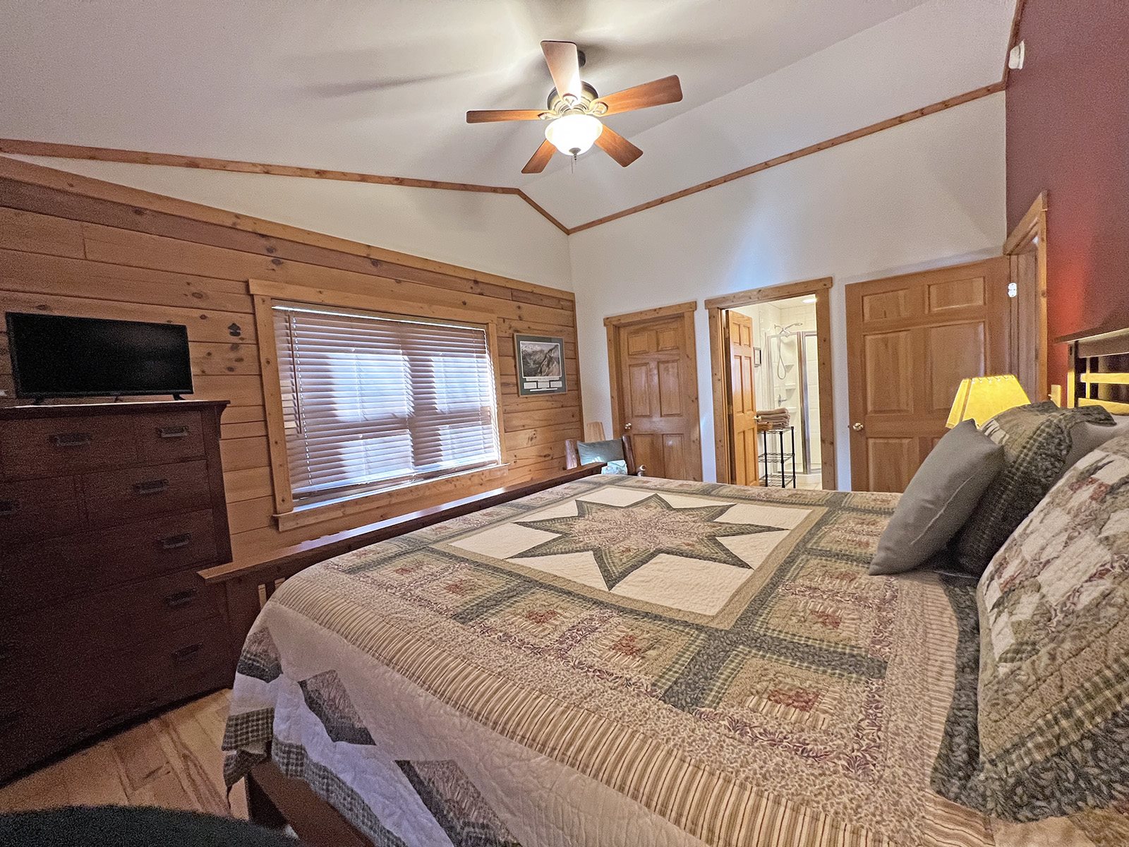 Two Bedroom log cabin rental in Smoky Mountains with Hot Tub by Great ...