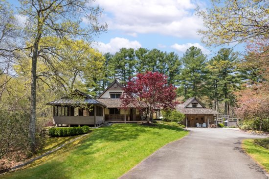 466 Barbers Pond Rd, West Kingstown