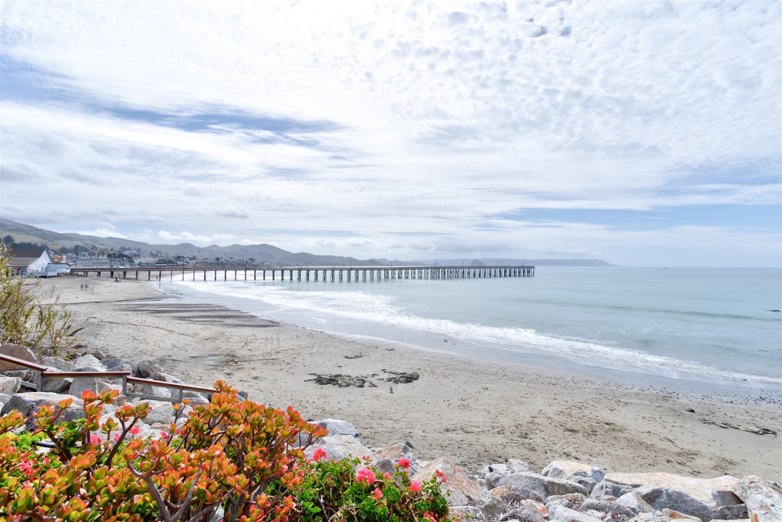 See Lyon Beach Rentals | Lulu's Place