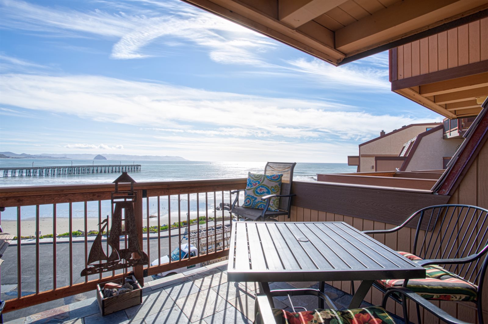 See Lyon Beach Rentals | Couples Getaway