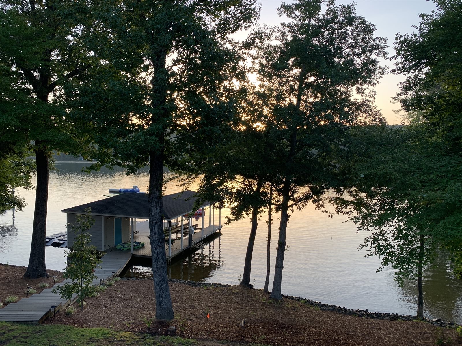 Lake Gaston Vacation Rentals | Dock Daze|Vacation Rentals | Lake Gaston ...