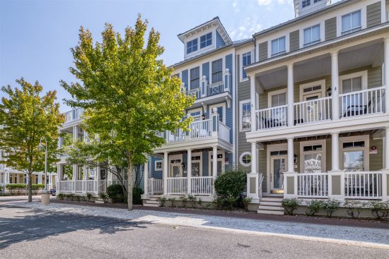 Sunset Island 5 Bedroom Vacation Rental Homes | Ocean City, MD