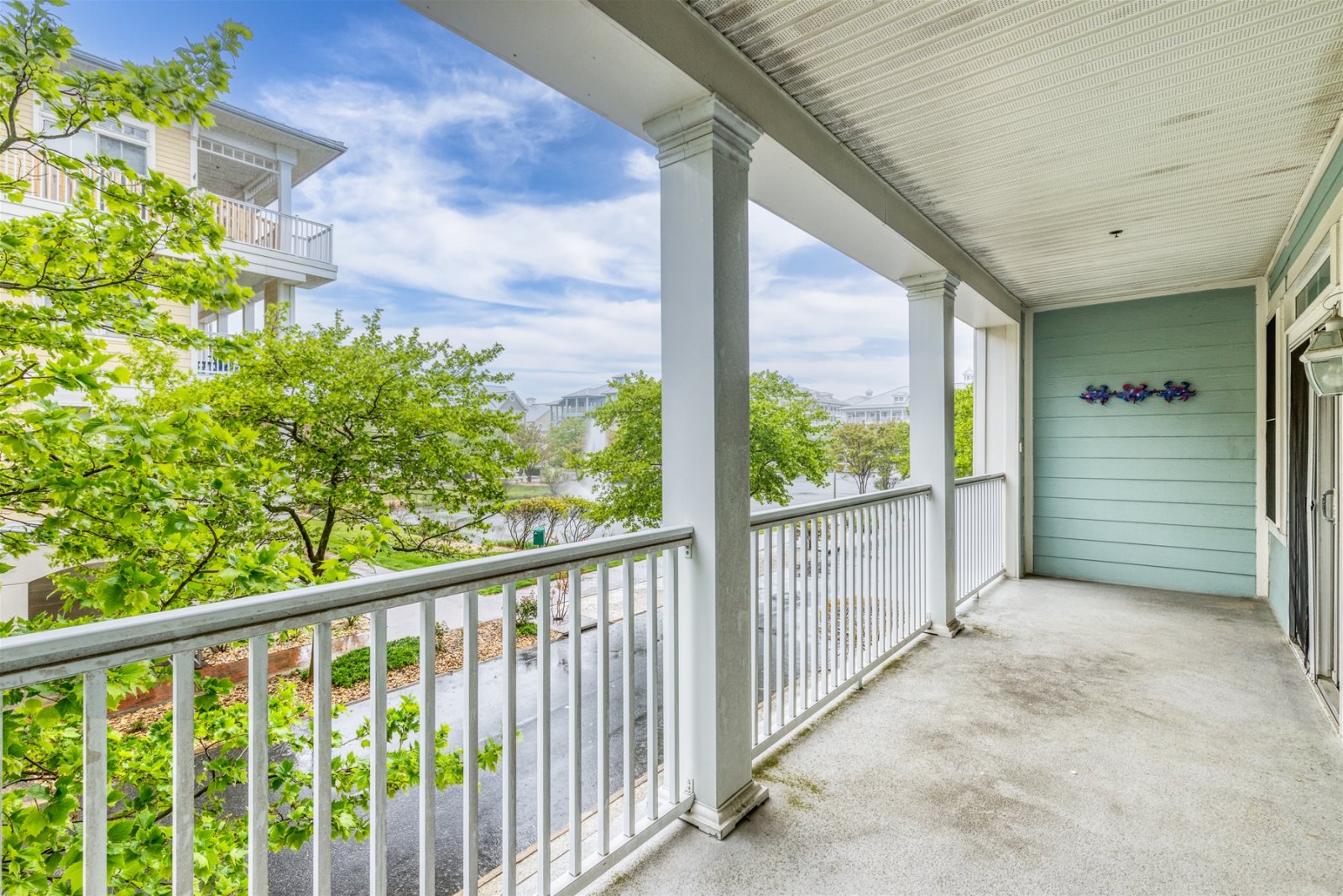 Sunset Island Fully Equipped Condo, clean, spacious, luxurious, quick ...