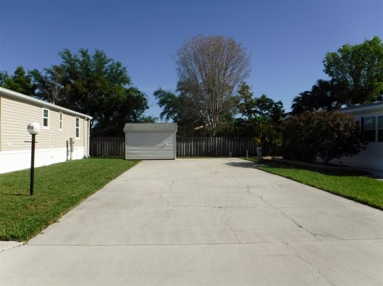 RV Lot Rentals RV LOT #1018 - Crystal Lake RV Resort