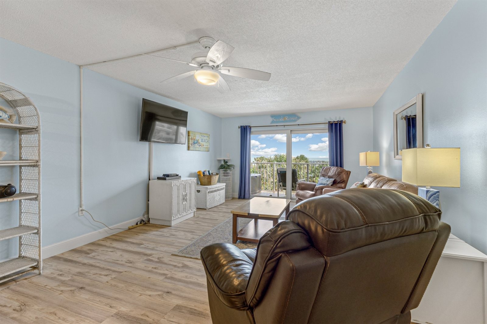 Nautical Paradise: 2B/2B Direct Ocean View 4th Floor Condo