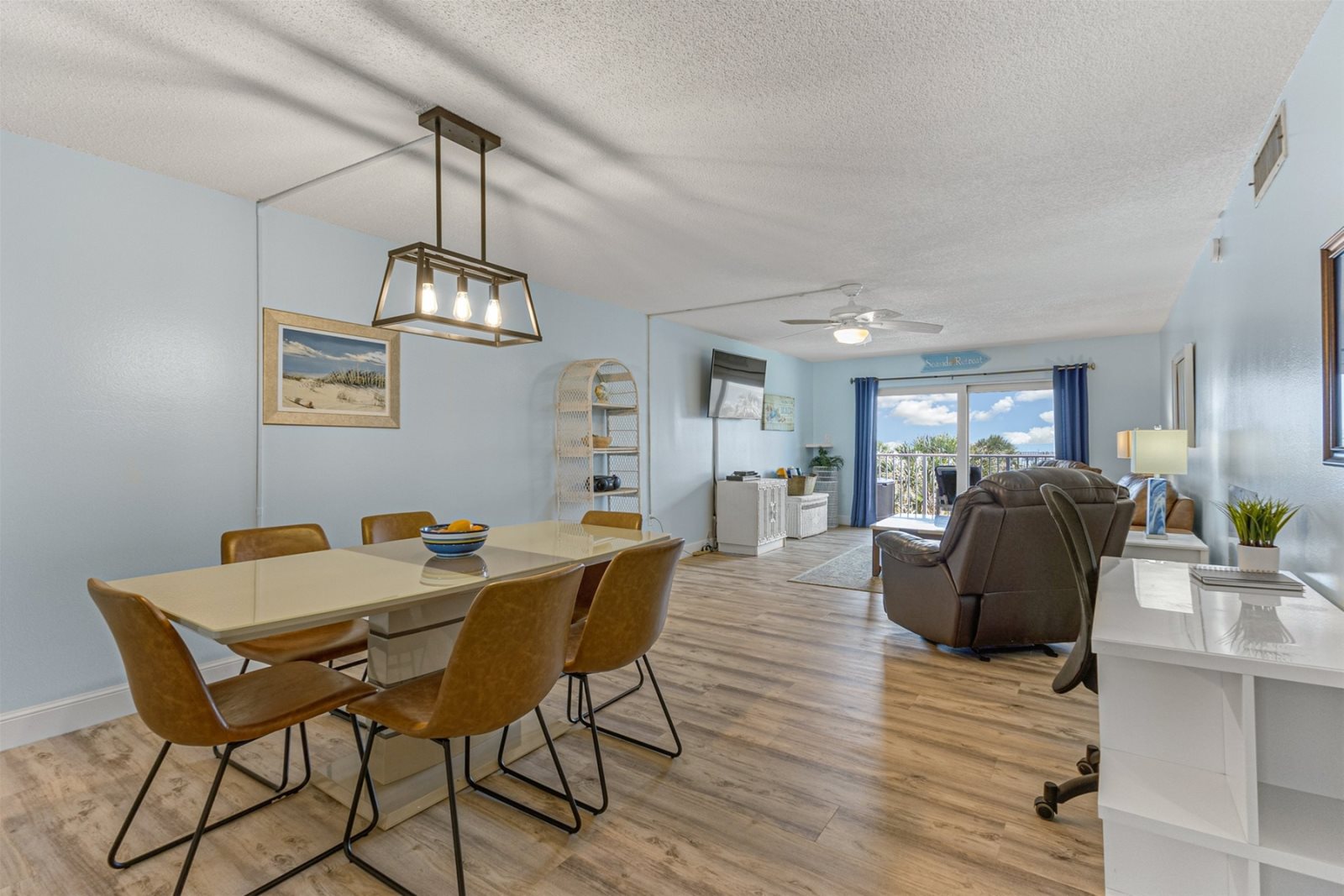 Nautical Paradise: 2B/2B Direct Ocean View 4th Floor Condo