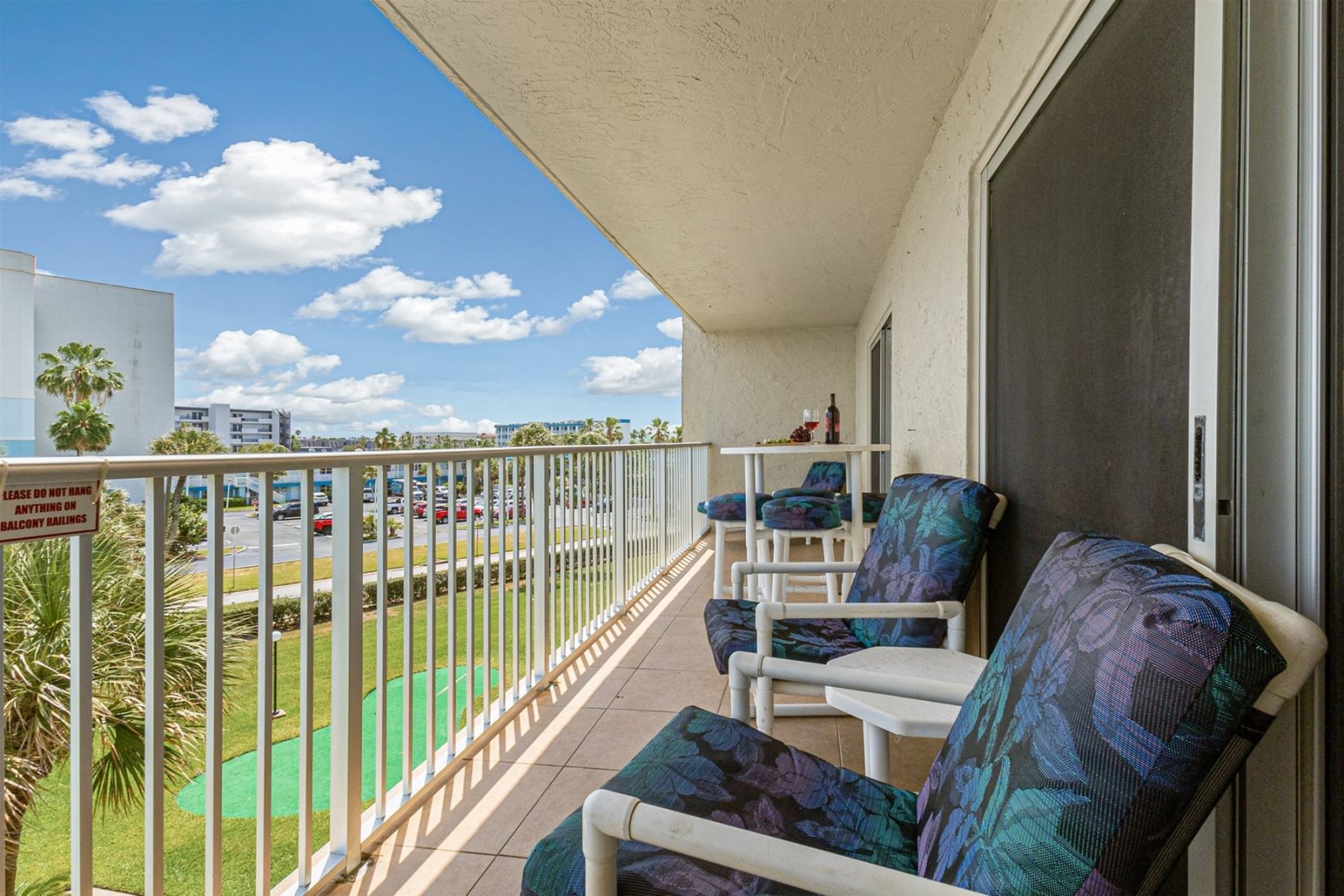 Nautical Paradise: 2B/2B Direct Ocean View 4th Floor Condo